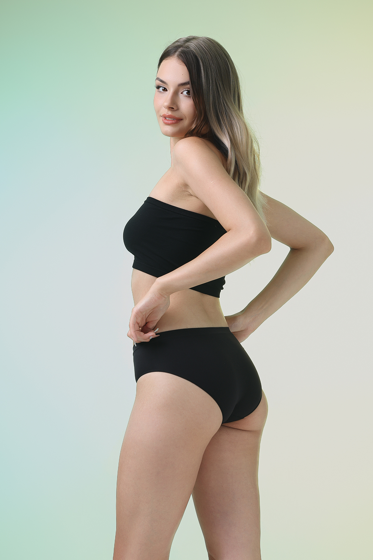 Quần lót bikini nữ Misaki polyamide trơn - M1070 - Vera Vietnam