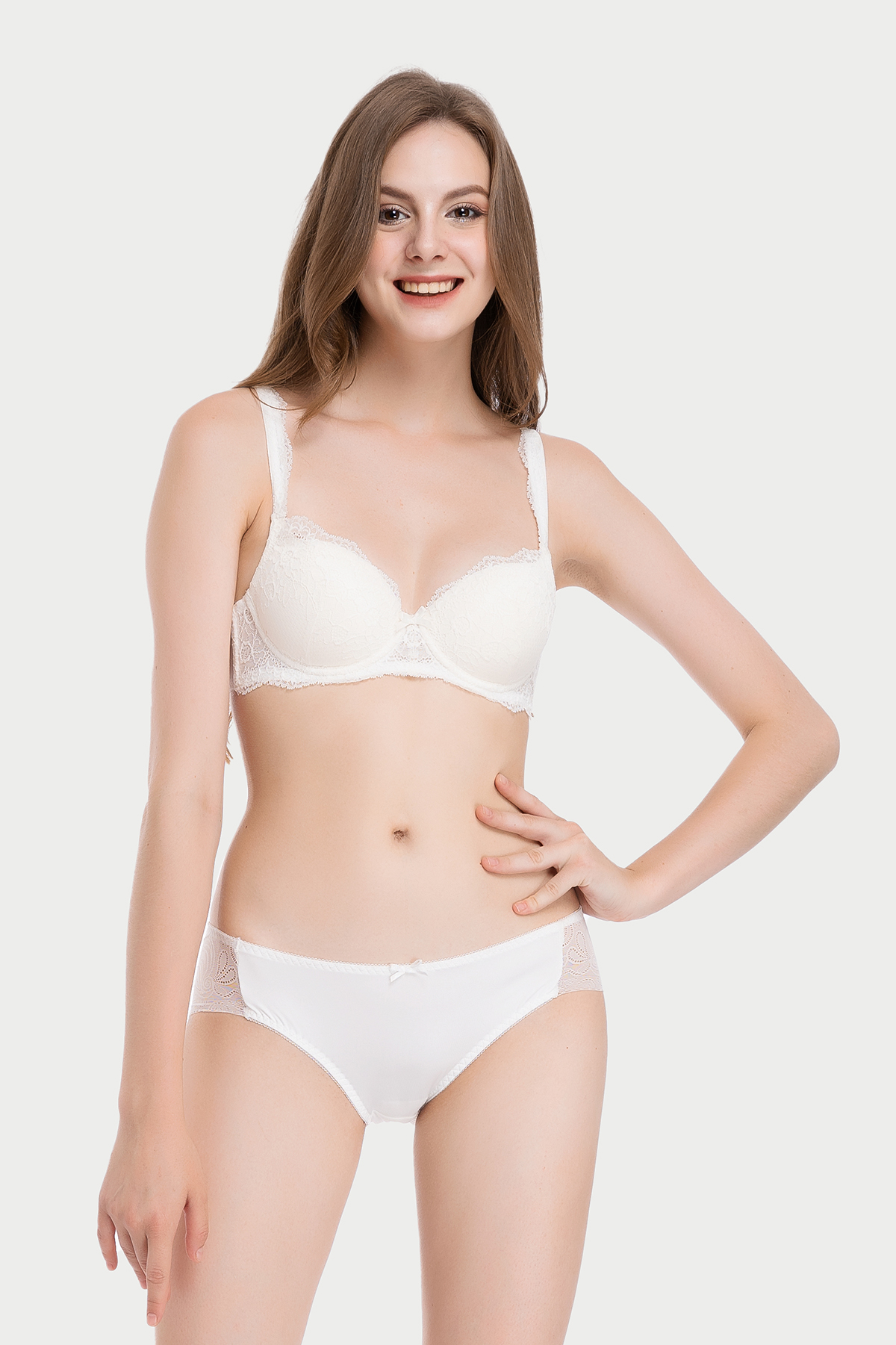 Quần lót bikini nữ Misaki trơn phối ren dáng cơ bản M1010 - Vera Vietnam